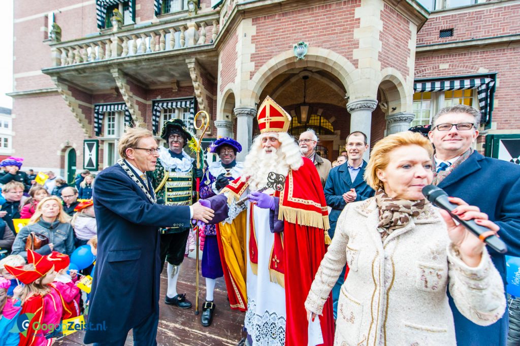 Sinterklaas neemt zijn intrek in Slot Zeist - ZeistinBeeld.nl