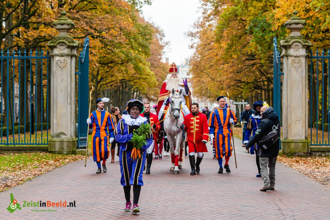 Sinterklaas krijgt sleutel van Slot Zeist. - ZeistinBeeld.nl